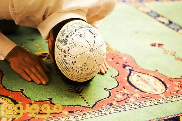 Hukum Sutrah: Perhatikan! Inilah Hukum Menghadap Sutrah Ketika Shalat